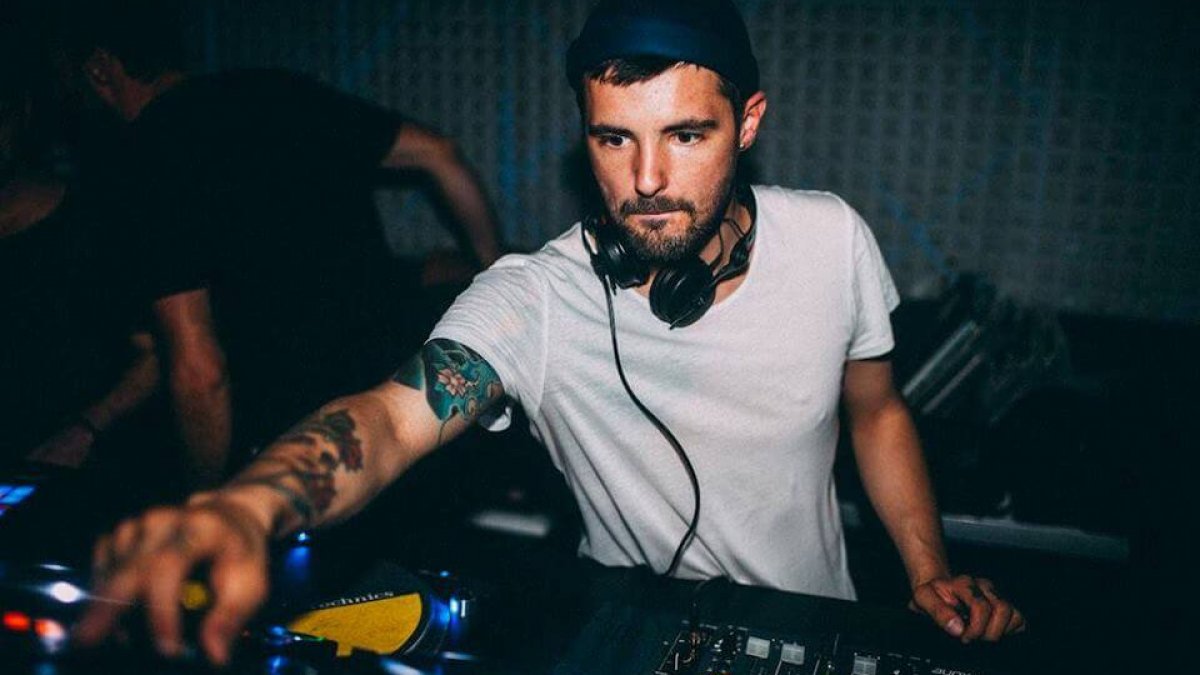 Essential Mix Edit – Blawan – Studio 8844