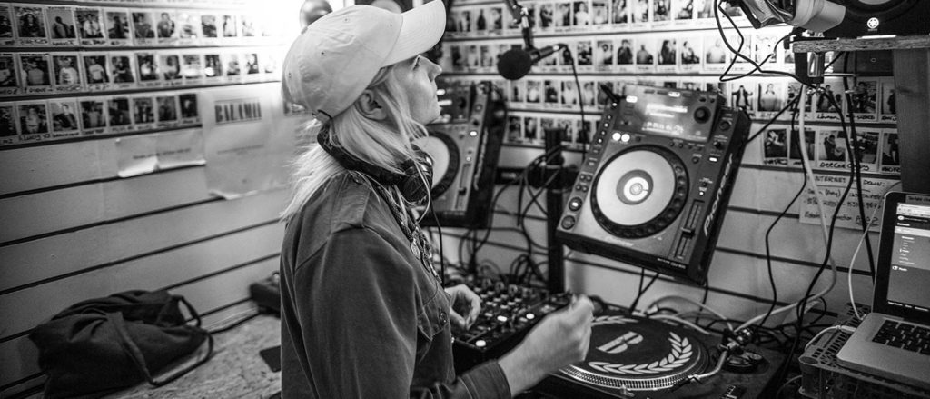 Essential Mix Edit – HAAi – Studio 8844