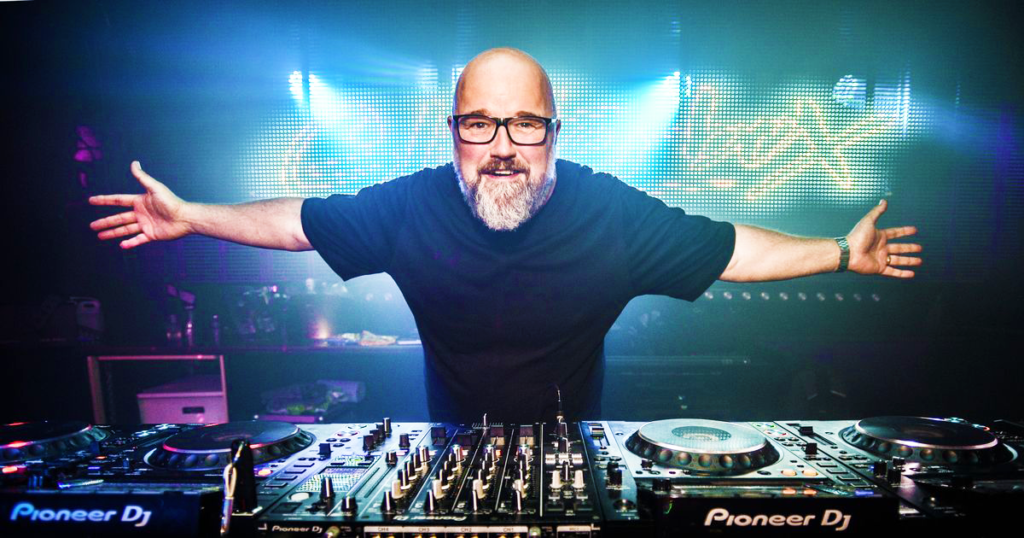Essential Mix Edit – Simon Dunmore – Studio 8844